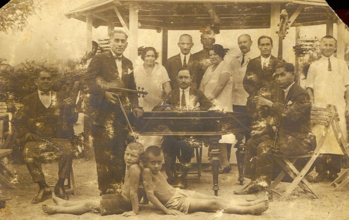 Cigány zene :: Roma-es-nemzetisegi-hagyomanyok